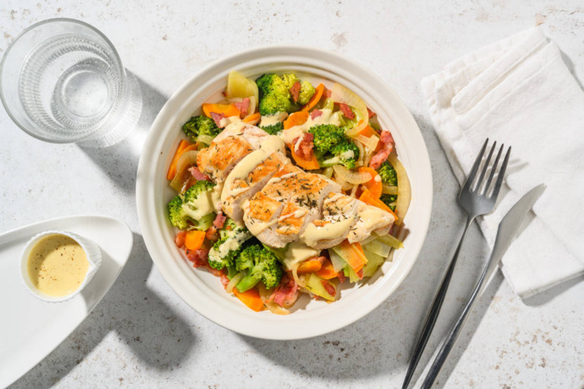 Poulet Label Rouge sauce crème-moutarde & lardons Recette | HelloFresh