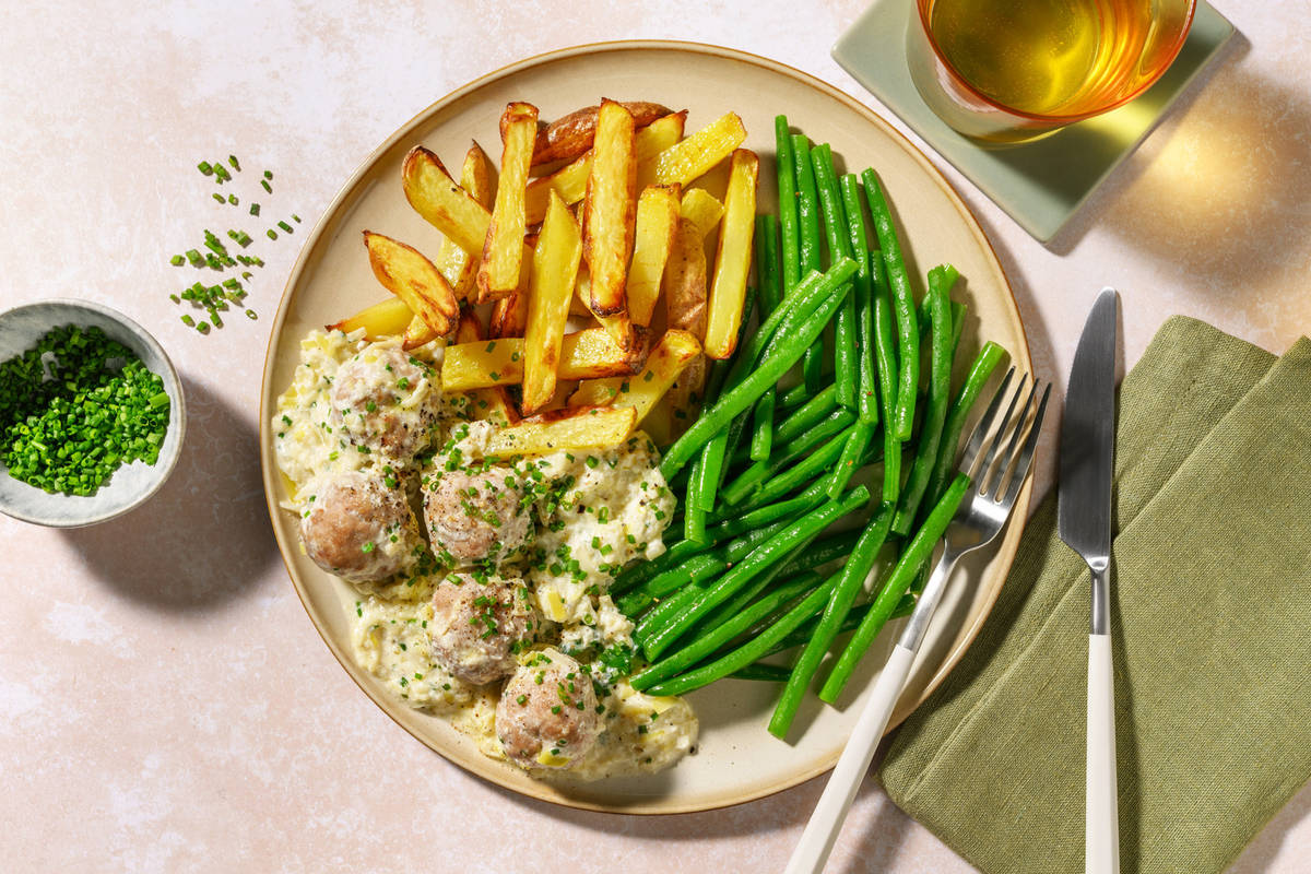 Pork Meatballs in Creamy Leek and Chive Sauce Recipe | HelloFresh