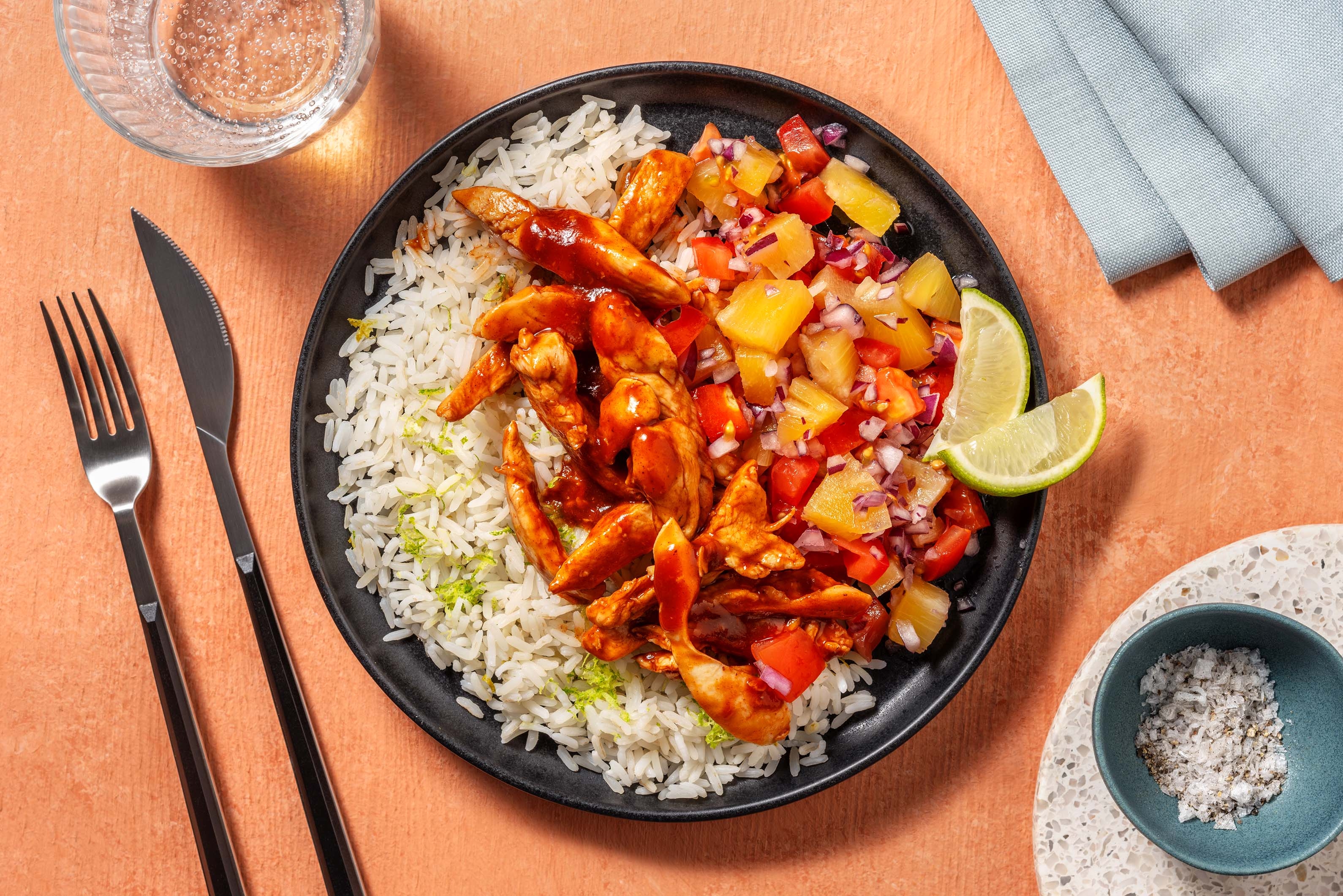Hawaii Bowl mit BBQ Chicken auf Reis Rezept | HelloFresh