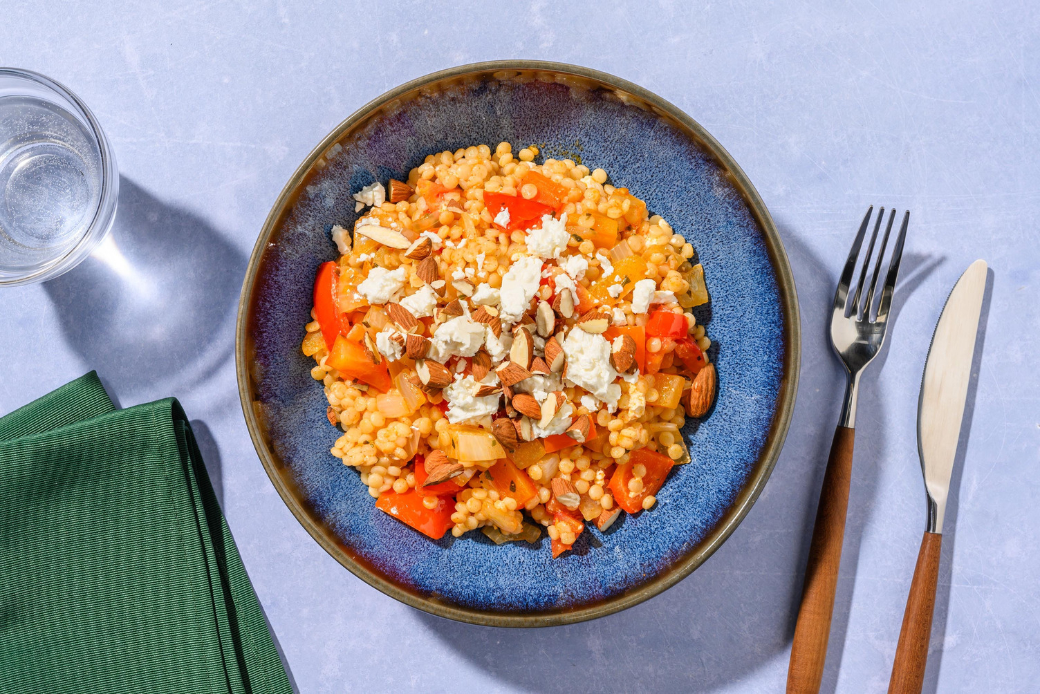 Couscous perlato alle spezie, mazzancolle e Feta Dop | HelloFresh