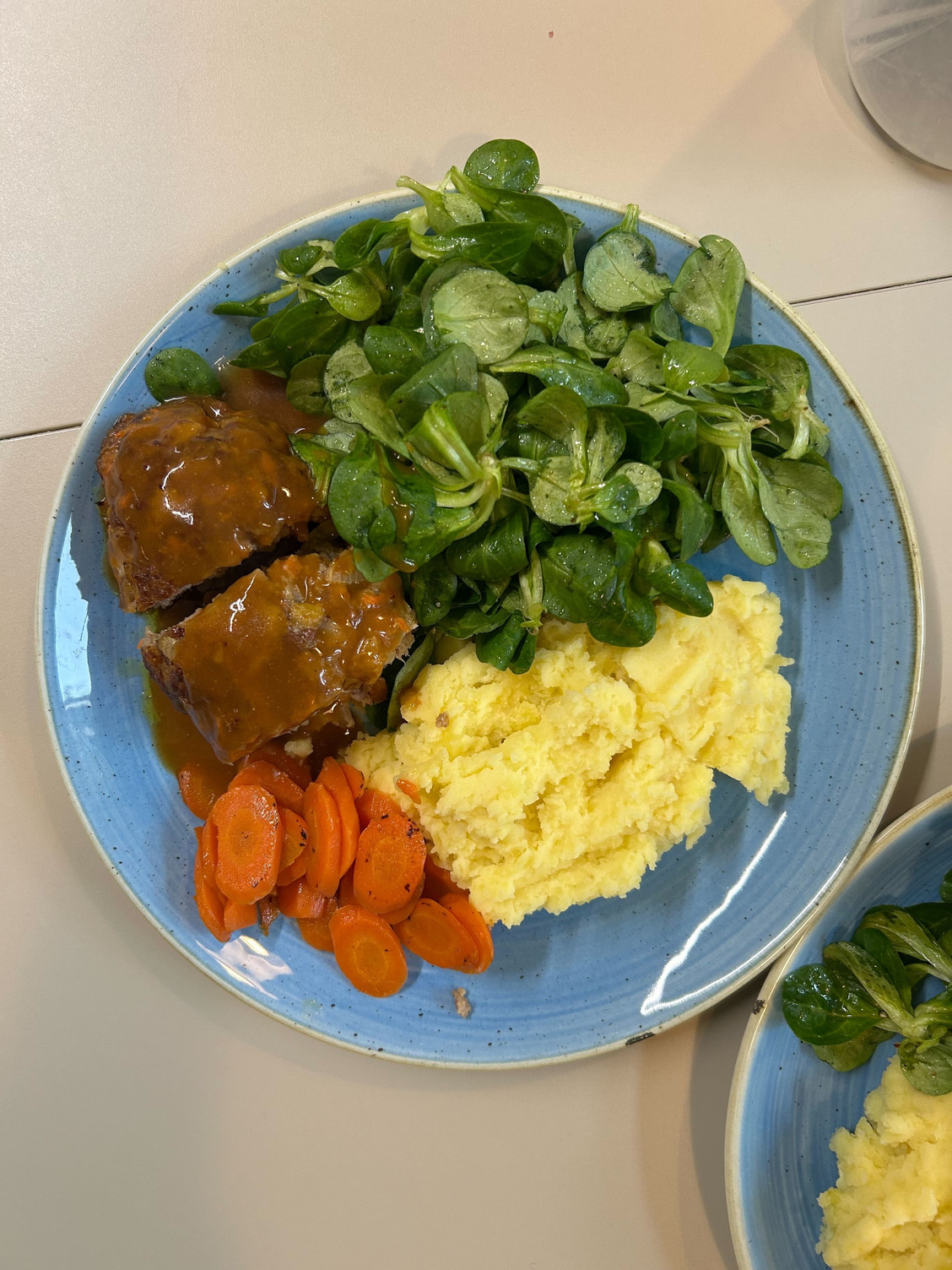 Omas Bio-Hackbraten Rezept | HelloFresh