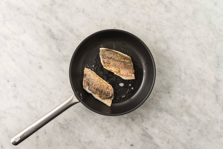 Japanese-Style Barramundi Bowl Recipe | HelloFresh