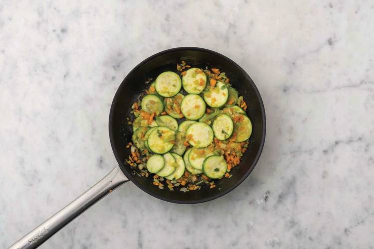 Rustic Chicken, Chorizo & Semi-Dried Tomato Pasta Recipe | HelloFresh