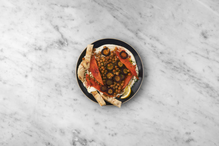 Insalata calda di ceci, carne, patate dolci e carote viola | HelloFresh